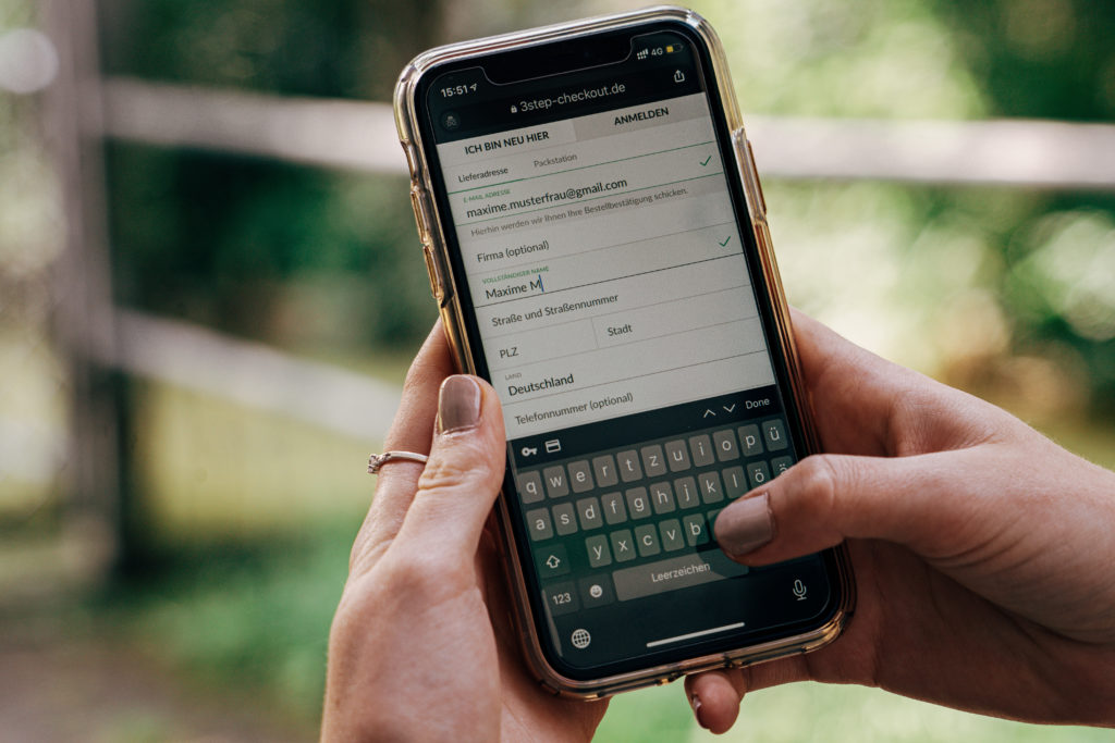 Automatic capitalization: Unique feature in 3 Step Checkout